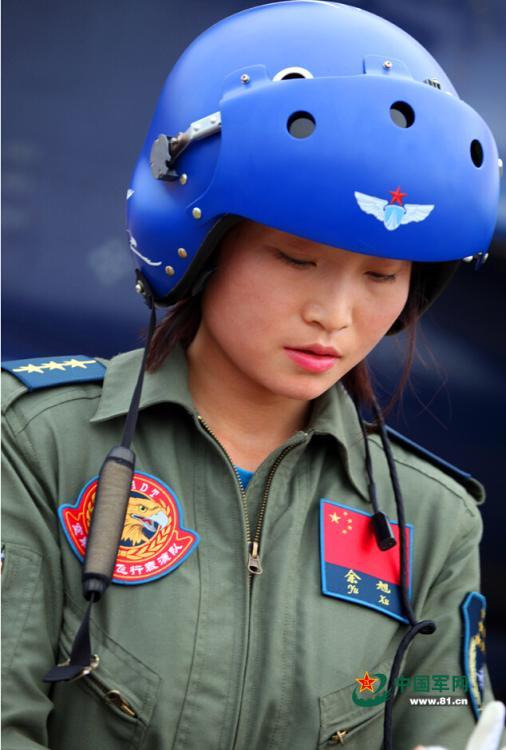 Asian Defence News: Chinese woman pilots in PLAAF