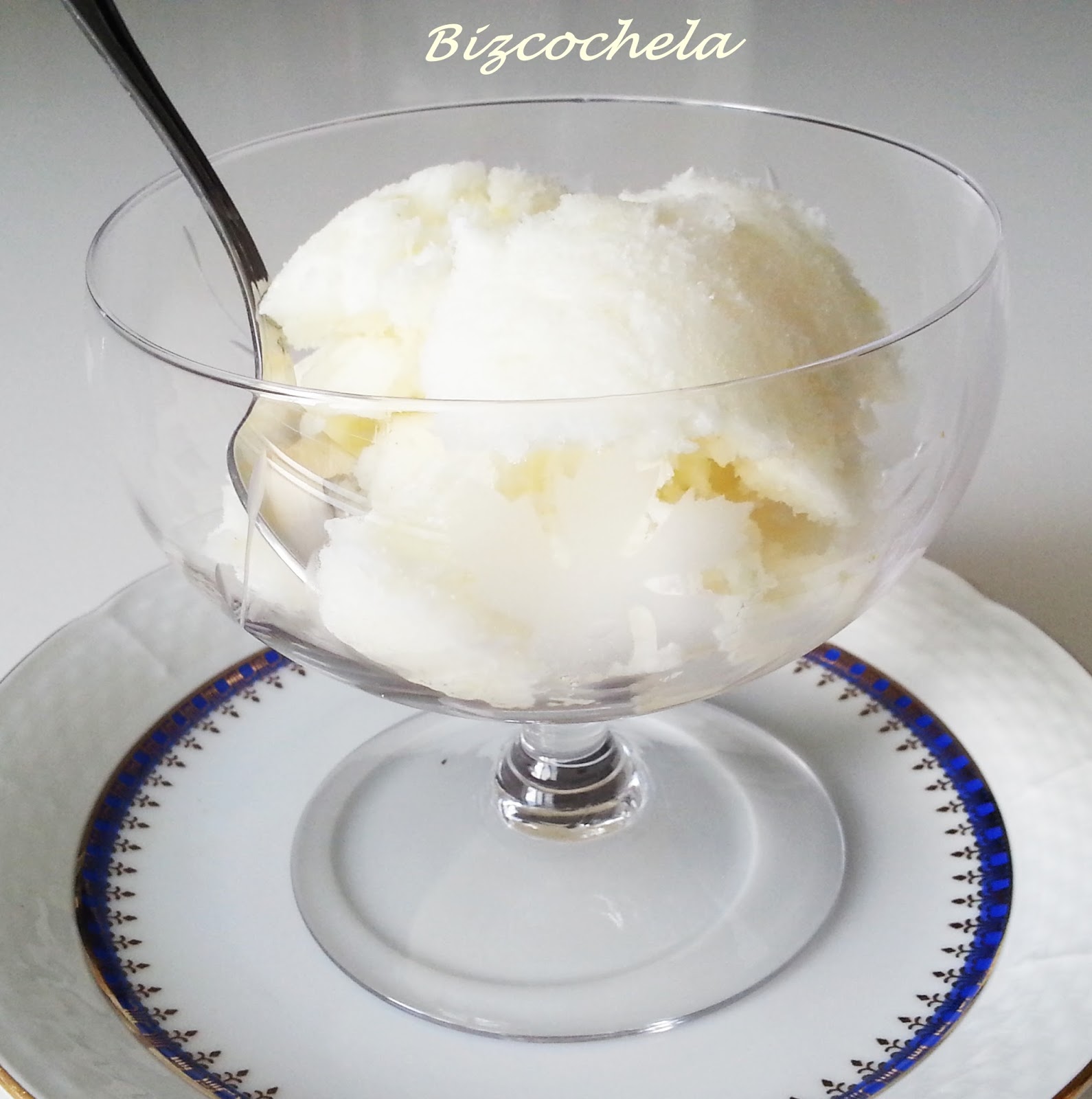 HELADO DE SORBETE DE LIMÓN