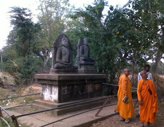 Sakyadhita: Awakening Buddhist Women: Interviewing Buddhist Women ...