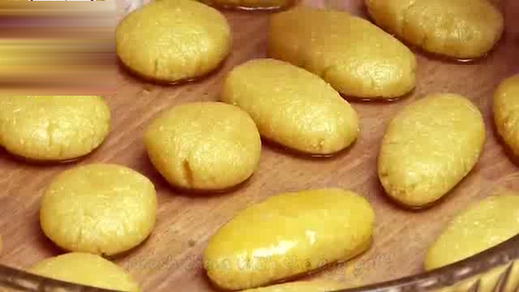 Turkish food: Turkish Shekerpare Dessert Recipe
