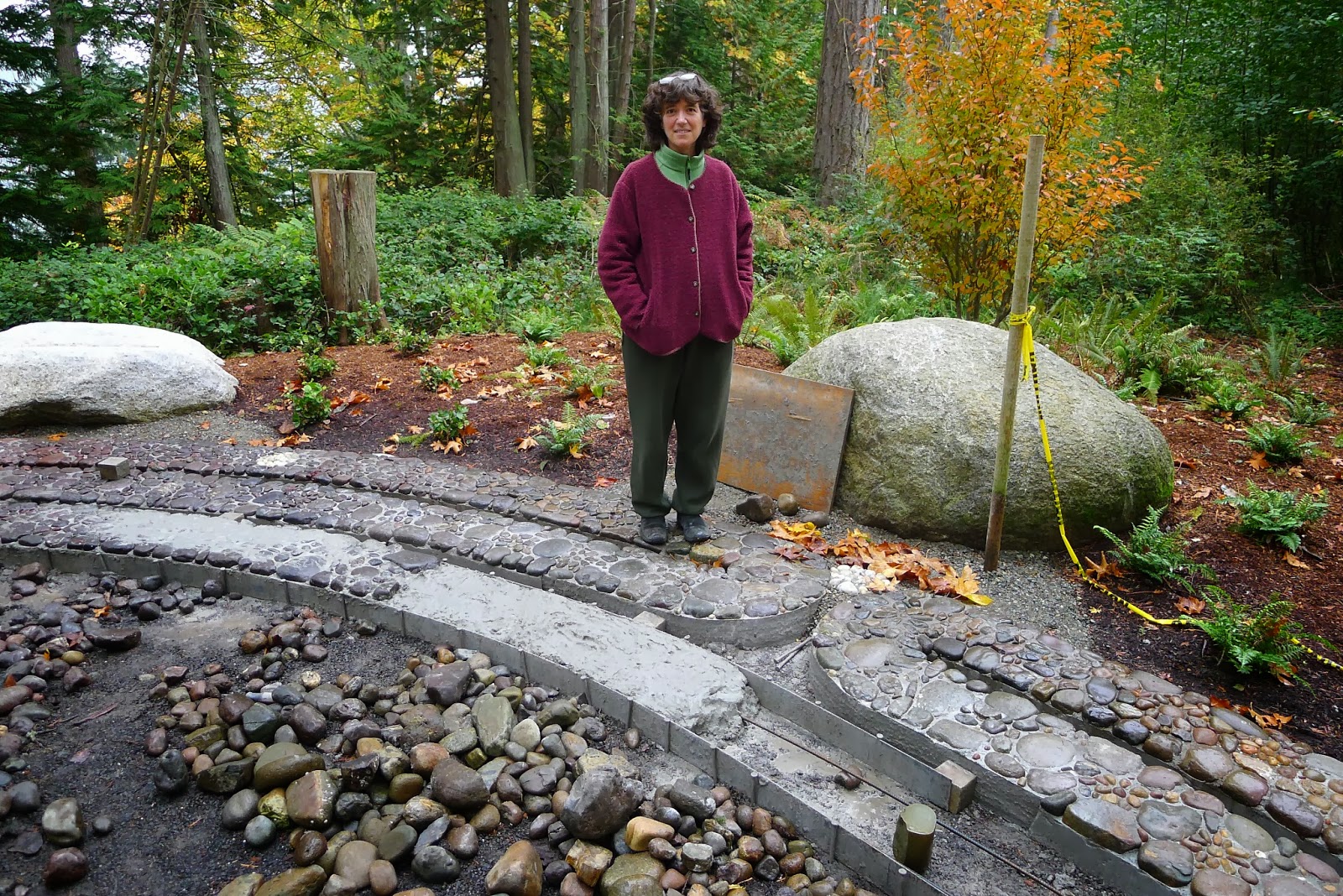 Jeffrey Bale's World of Gardens: The Halls Hill Labyrinth: Pluto and ...