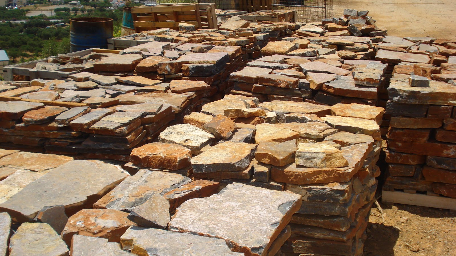 ΚΡΗΤΙΚΑ ΦΥΣΙΚΑ ΠΕΤΡΩΜΑΤΑ: ΤΥΠΟΠΟΙΗΣΗ