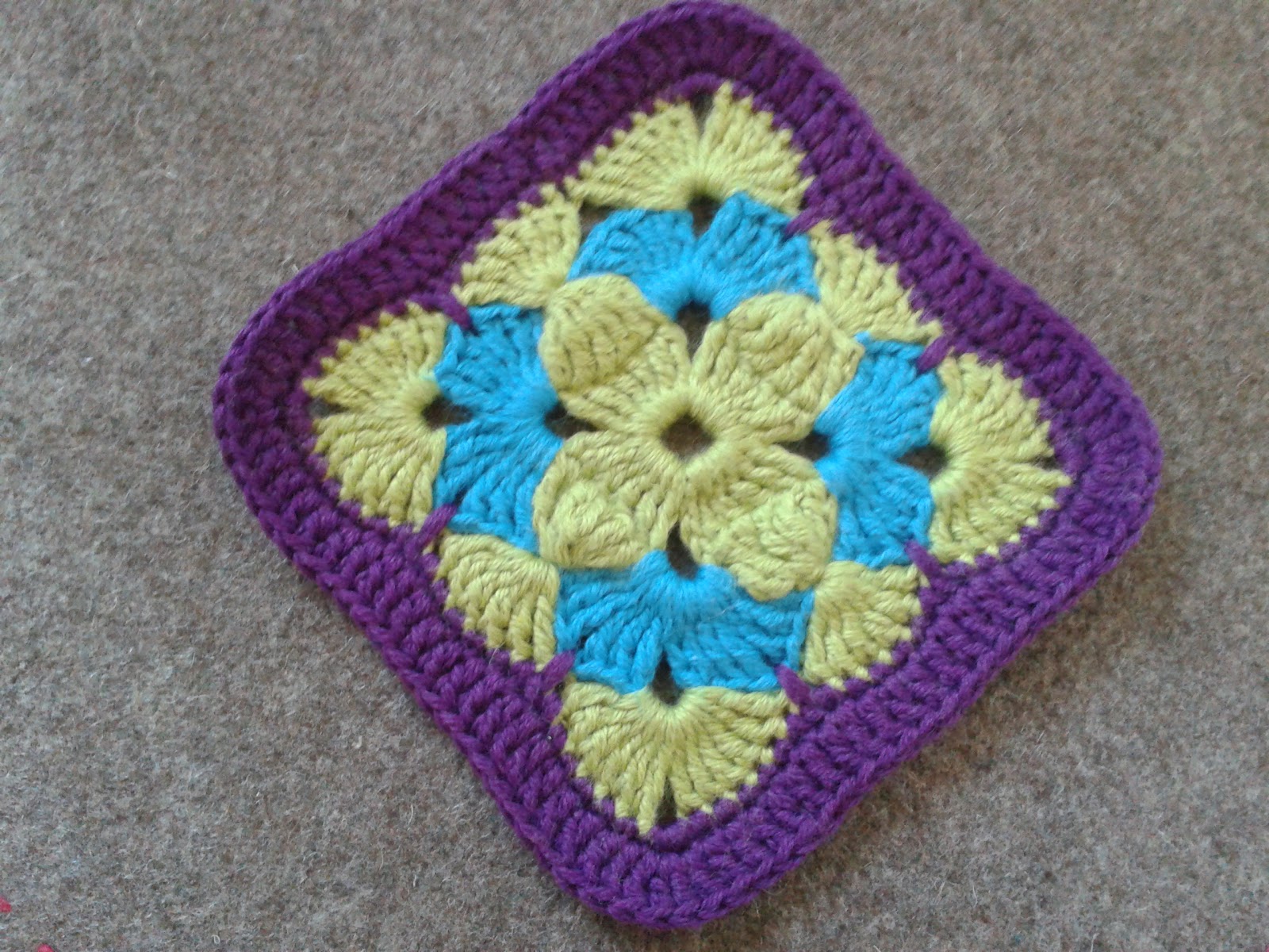 Hjärterummet: Mönster till virkad ruta