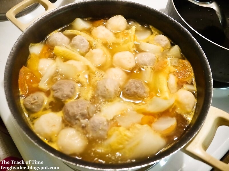 Hot Pot Party of Chinese New Year's Eve | The Track of Time