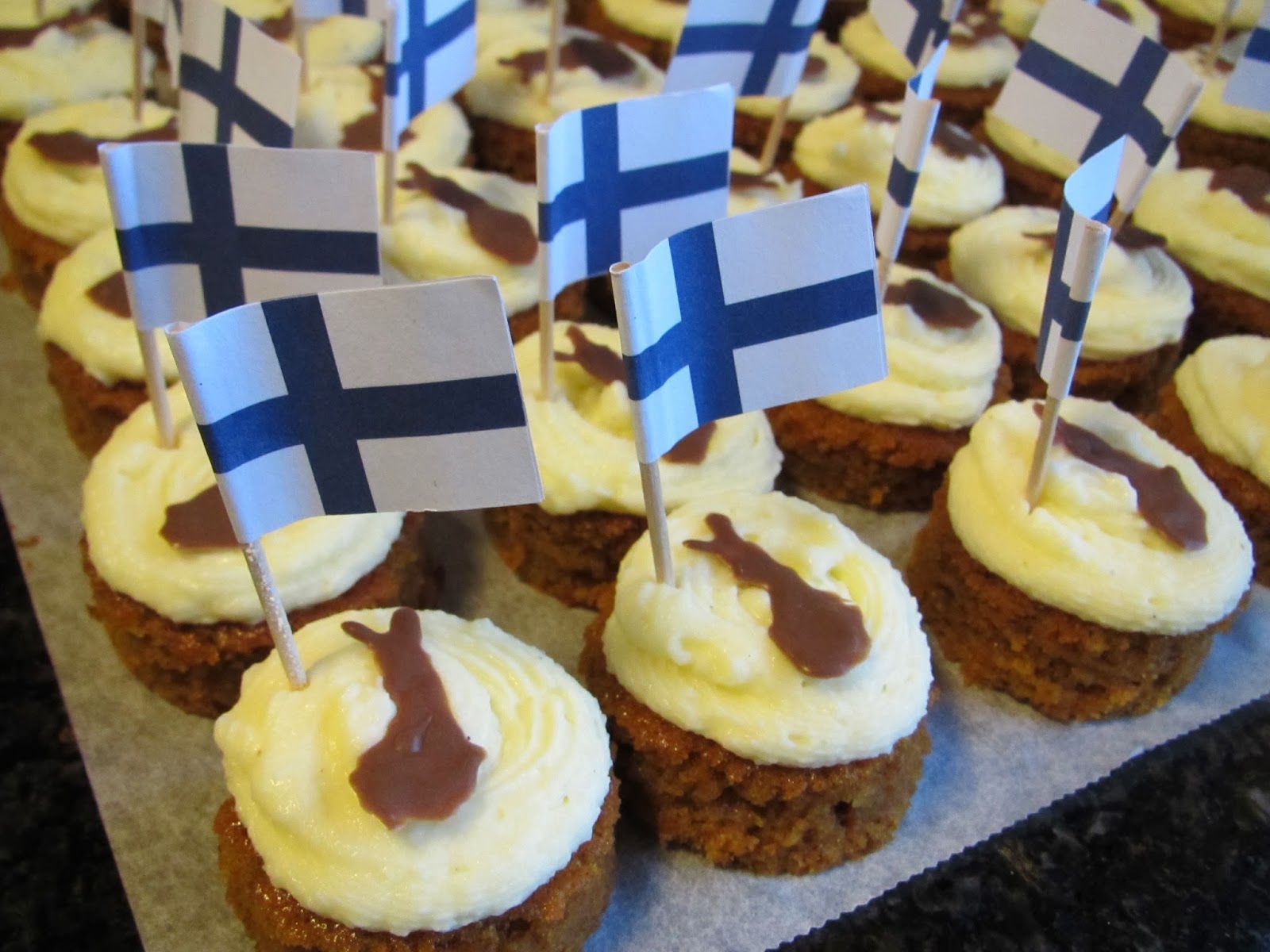 Kakun viemää: Suomi-leivos!
