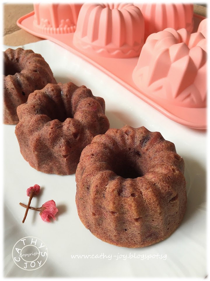 cathy's joy: Sakura & Azuki Bean Cakes