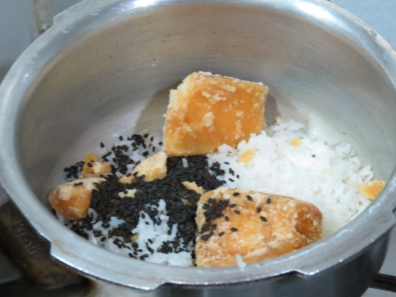 mittu cooking love: South Indian Prasad Recipe (easy prasad for pooja)