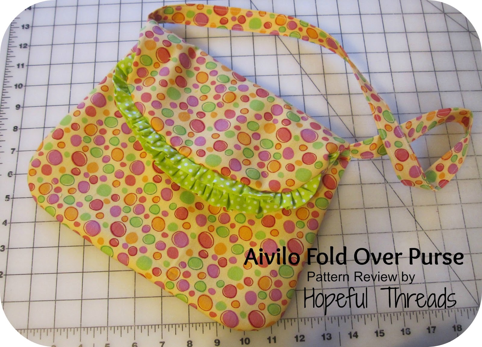 Hopeful Threads: Pattern Review - Aivilo Fold Over Purse by Aivilo ...