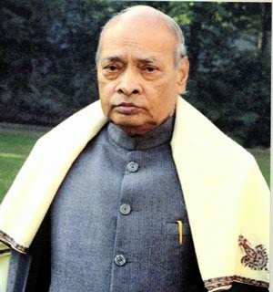 పాములపర్తి వెంకట నరసింహారావు (P.V.Narasimha Rao) - భారతమాత సేవలో..