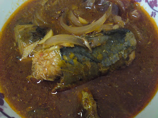 DARI DAPUR ORANG KAMPUNG: TUMIS IKAN MACKEREL