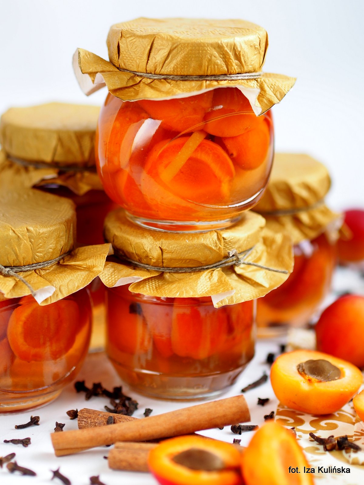 Domowe przetwory. Morele marynowane, do mięs i wędlin | Smaczna Pyza