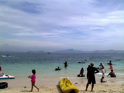 Mutun beach - LET'S TRAVEL