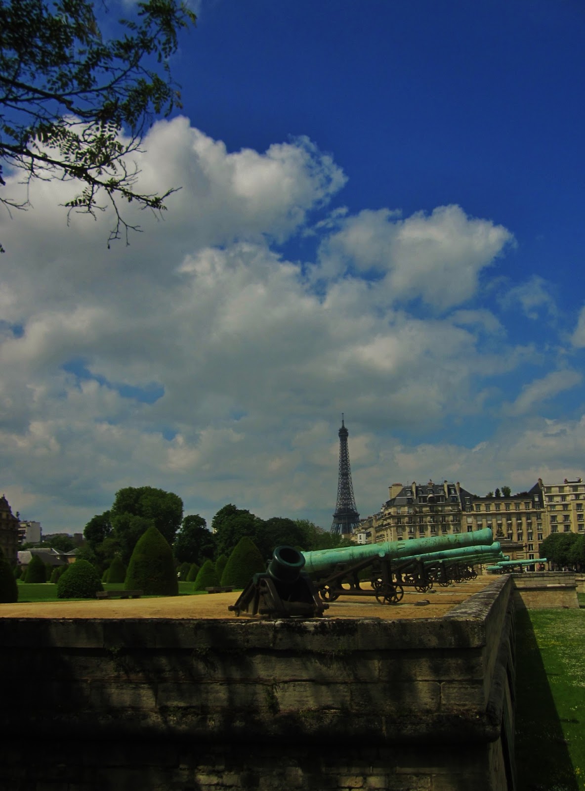 Polly-Vous Francais?: A few iconic views of Paris