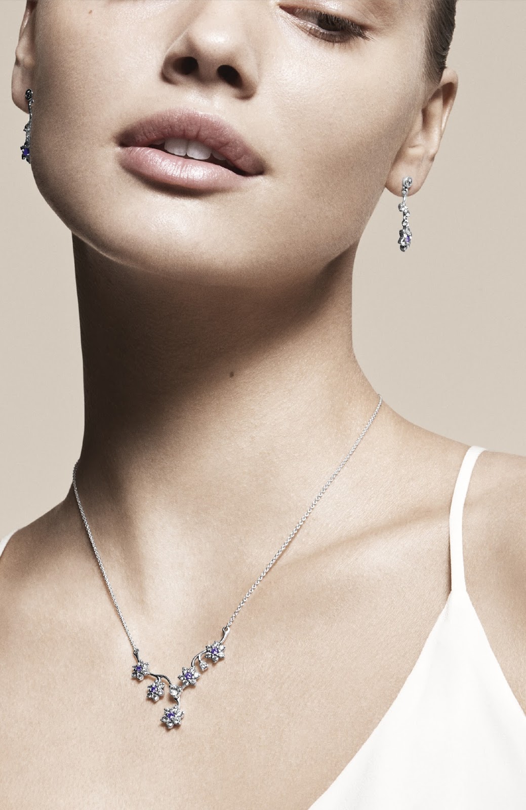 FLORI POETICE SI MODELE GEOMETRICE ÎN NOUA COLECȚIE DE PRIMĂVARĂ 2016 ...