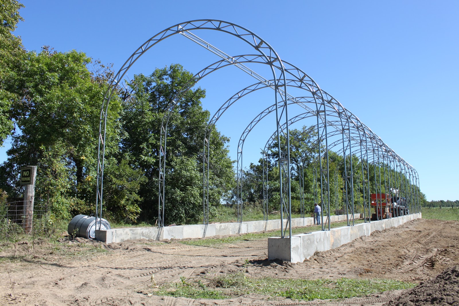 Of Petals and Wool: THE TARP HAY BARN IS FINISHED