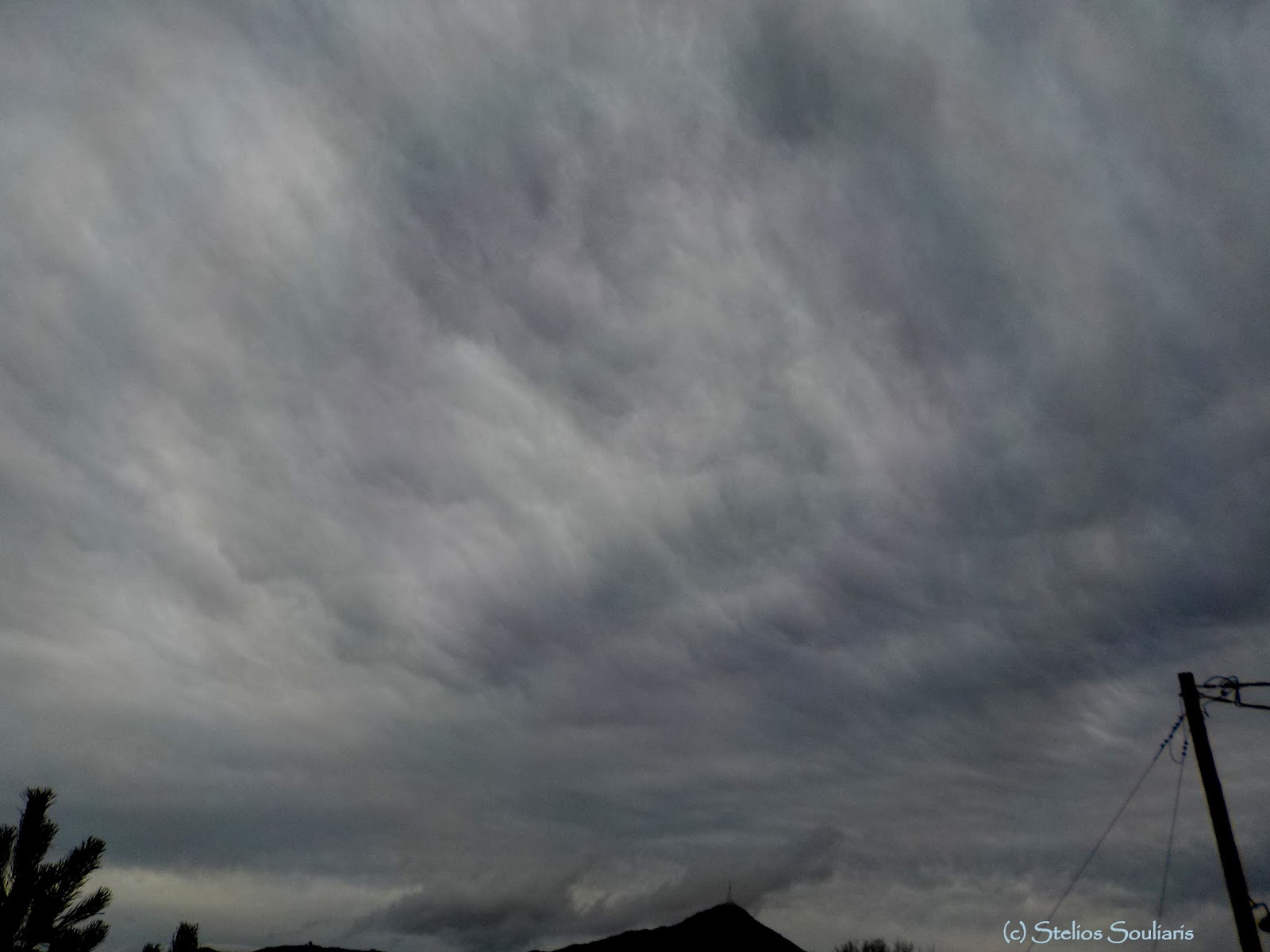 Meteokeraunos Creta: Undulatus Asperatus σύννεφα