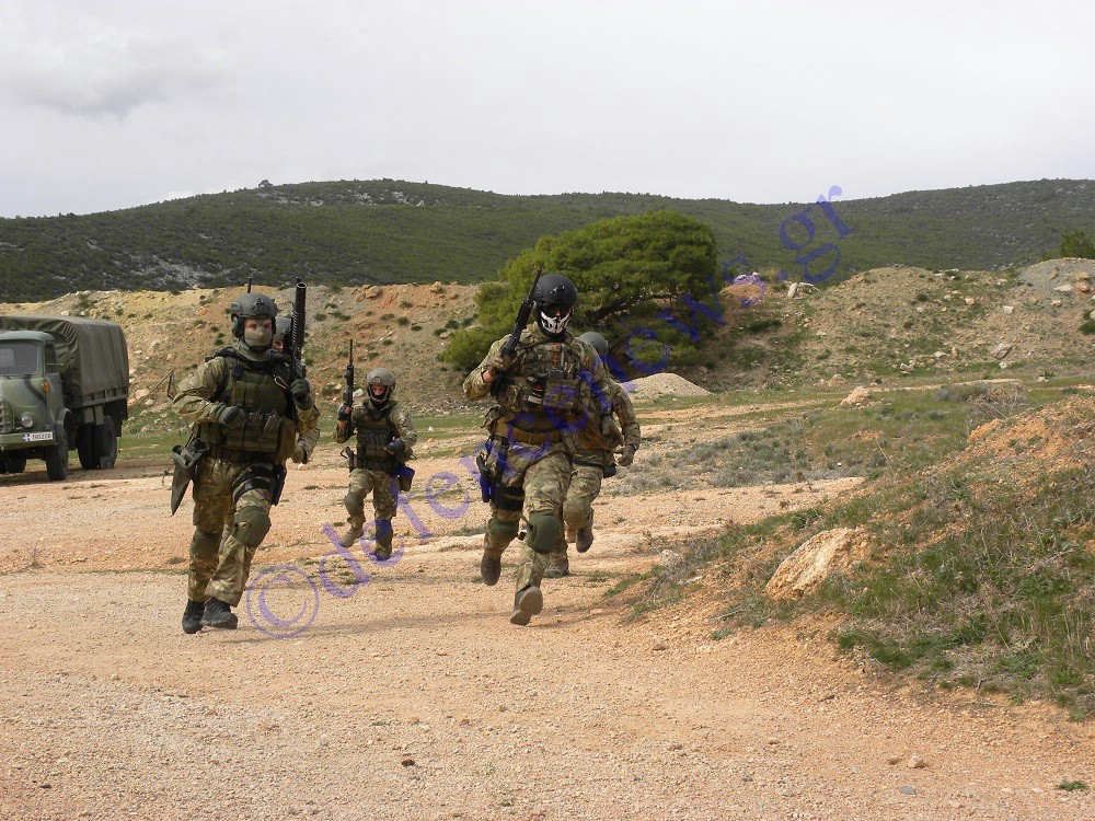 ΜΟΝΑΔΑ ΕΦΕΔΡΩΝ ΚΑΤΑΔΡΟΜΩΝ - M.E.K.: Ζ Μοίρα Αμφίβιων Καταδρομών ...