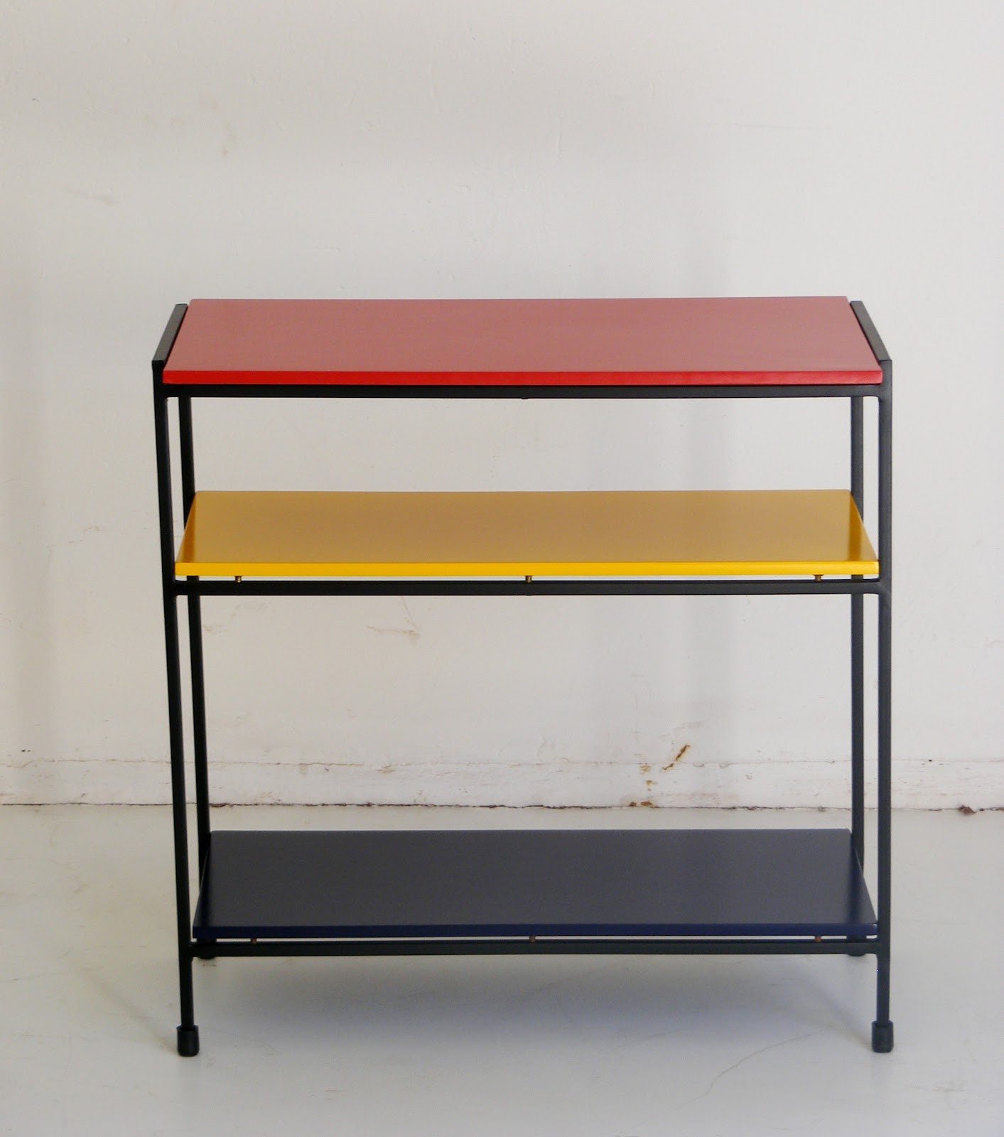 VAMP FURNITURE: This weeks new stock at Vamp - 02 November 2012