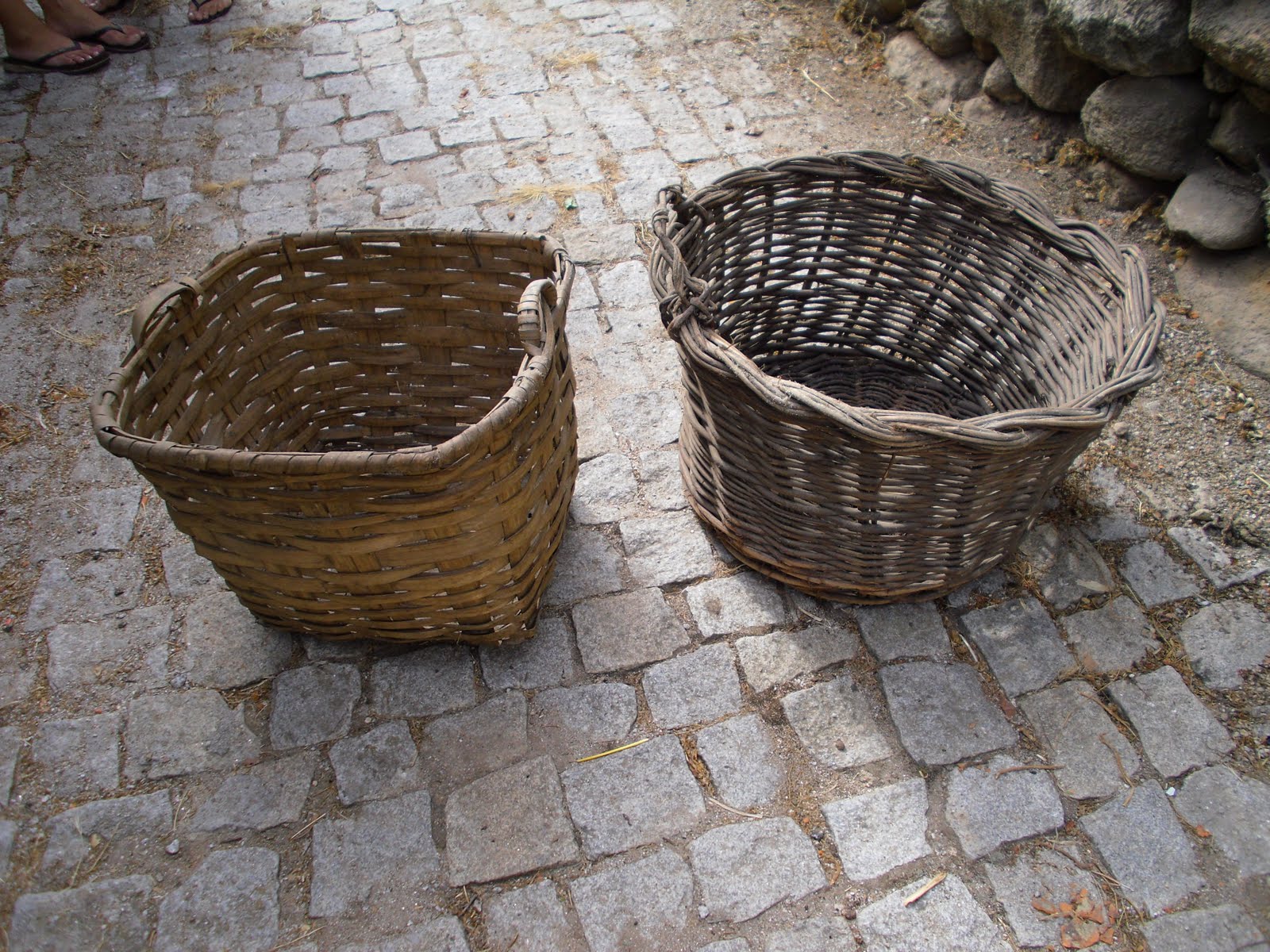 9 ilhas Atlânticas: Artesanato- cestos de vimes.