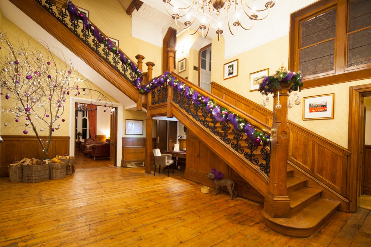 Stay At The Rocky Horror Picture Show Castle - #IHeartHollywood