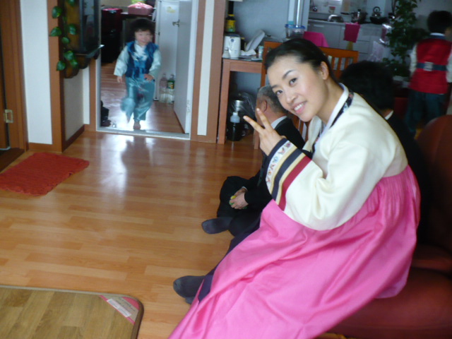 Good For Man's Health: Sollal and the Kindness of Jeong Mi's Family