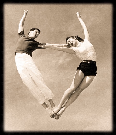 Classic Reel Girl: April 2016