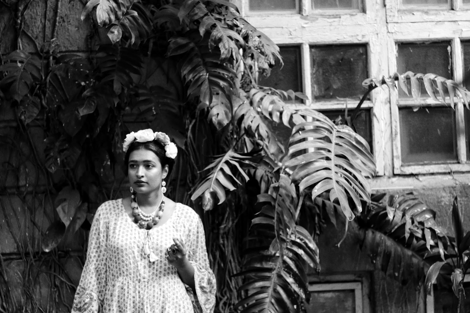 { E.D.I.T.O.R.I.A.L} FRIDA ~ The Fleamarket Queen