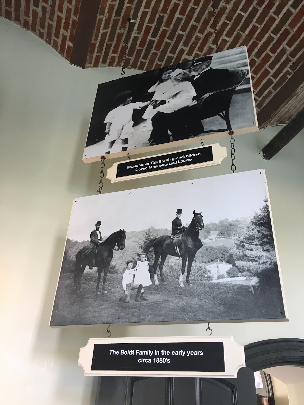 Boldt Castle Tour - The Gorgeous Life