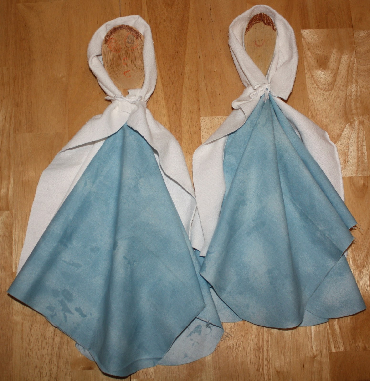 Tercets: Mary Spoon Puppets for Dramatizing