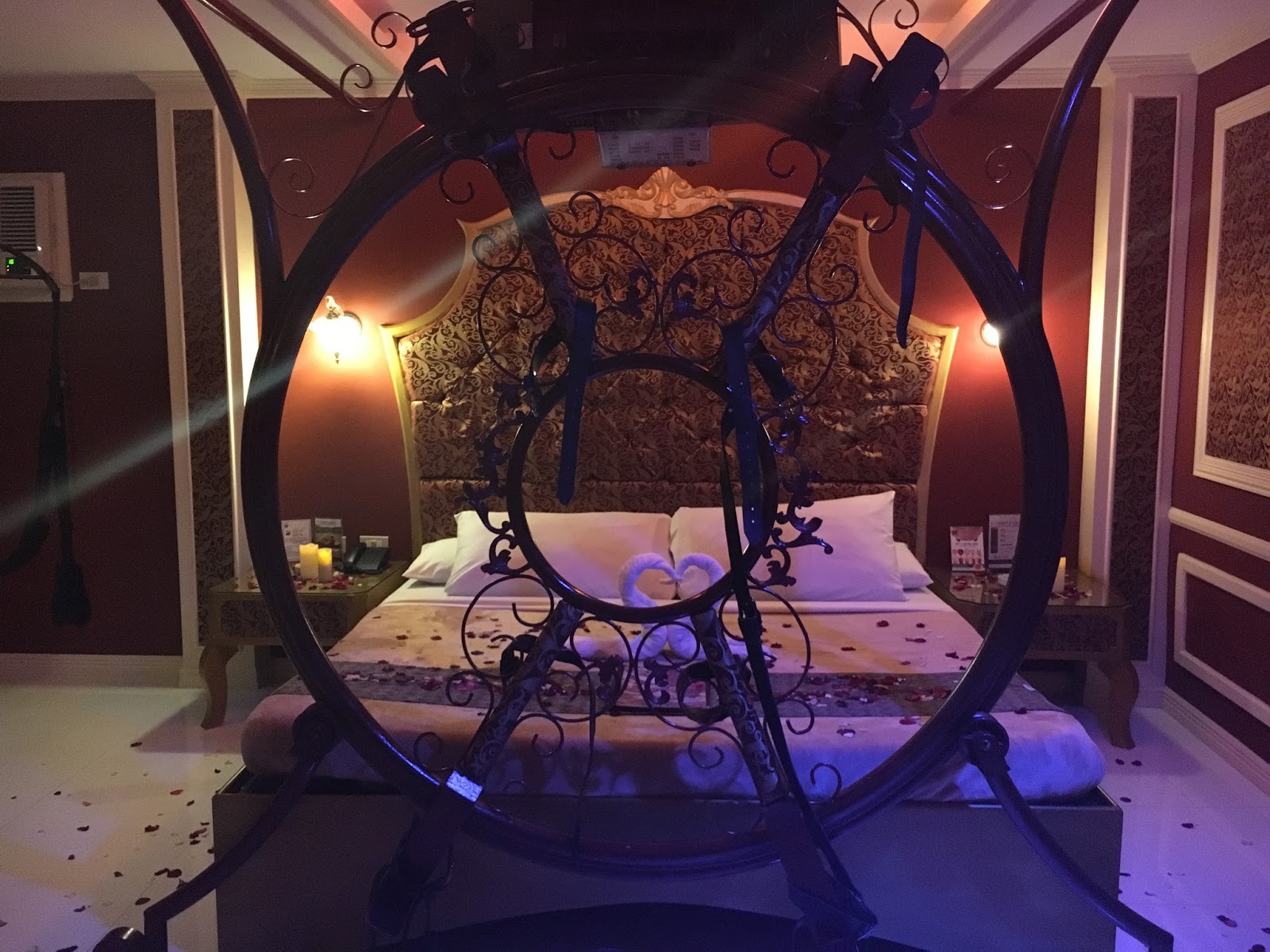 Party Beyond Ordinary with Victoria Court Themed Rooms - WhatYvonneLoves