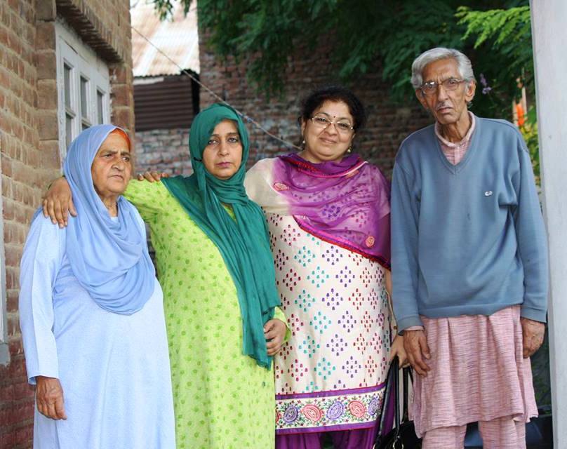 CHINAR SHADE : SUNITA RAINAPANDIT , THE YOUNG KASHMIRI GAZAL POETESS.