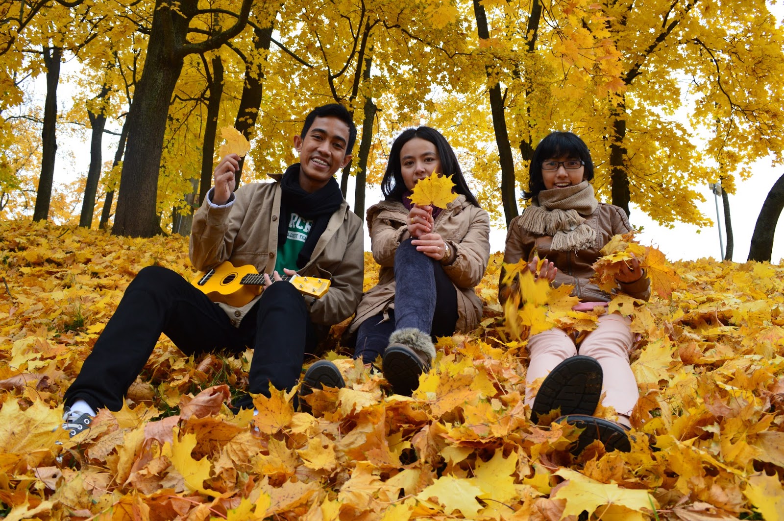 The Green Passport: Photo Story : Musim Gugur Di Eropa