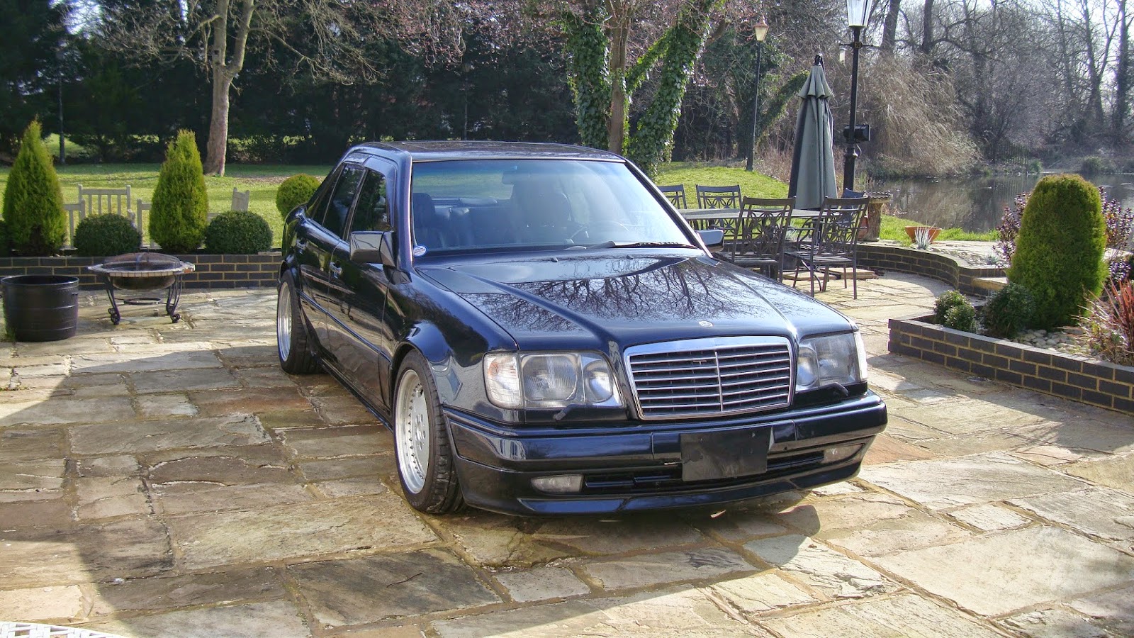 MB W124 E60 AMG Limited Edition | BENZTUNING