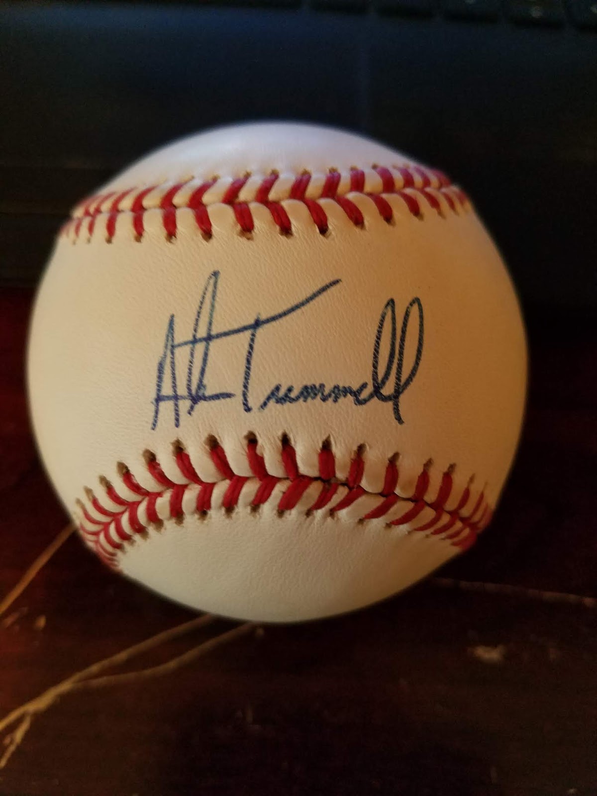 foul bunt: Hall of Fame Signed Baseball - Alan Trammell
