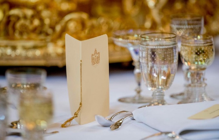 Queens of England: State Sparklers: Netherlands Diplomatic Corps Dinner