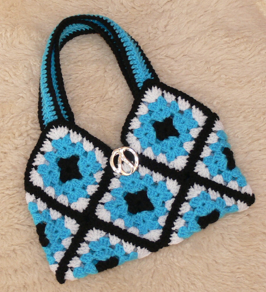 Val Laird Designs - Journey of a Stitcher: Bags of all shapes and sizes