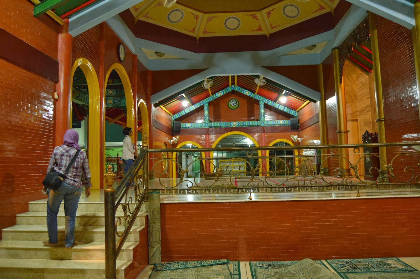 Surabaya Heritage : Masjid Cheng Ho, Keanggunan Ornamen Tionghoa, Arab ...