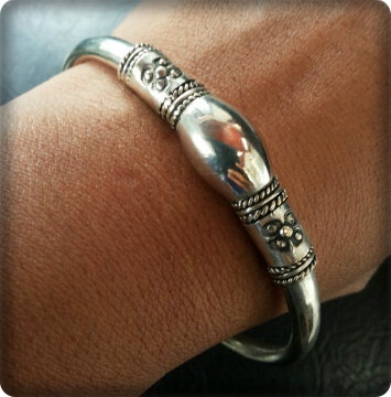 perhiasan aksesoris cowok gelang cowok gelang perak bali borobudur: 2016