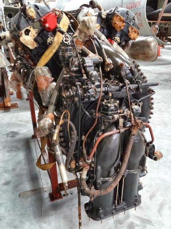 Plastic Models on the Internet: Engine walkaround vol.13: Packard V1650 ...