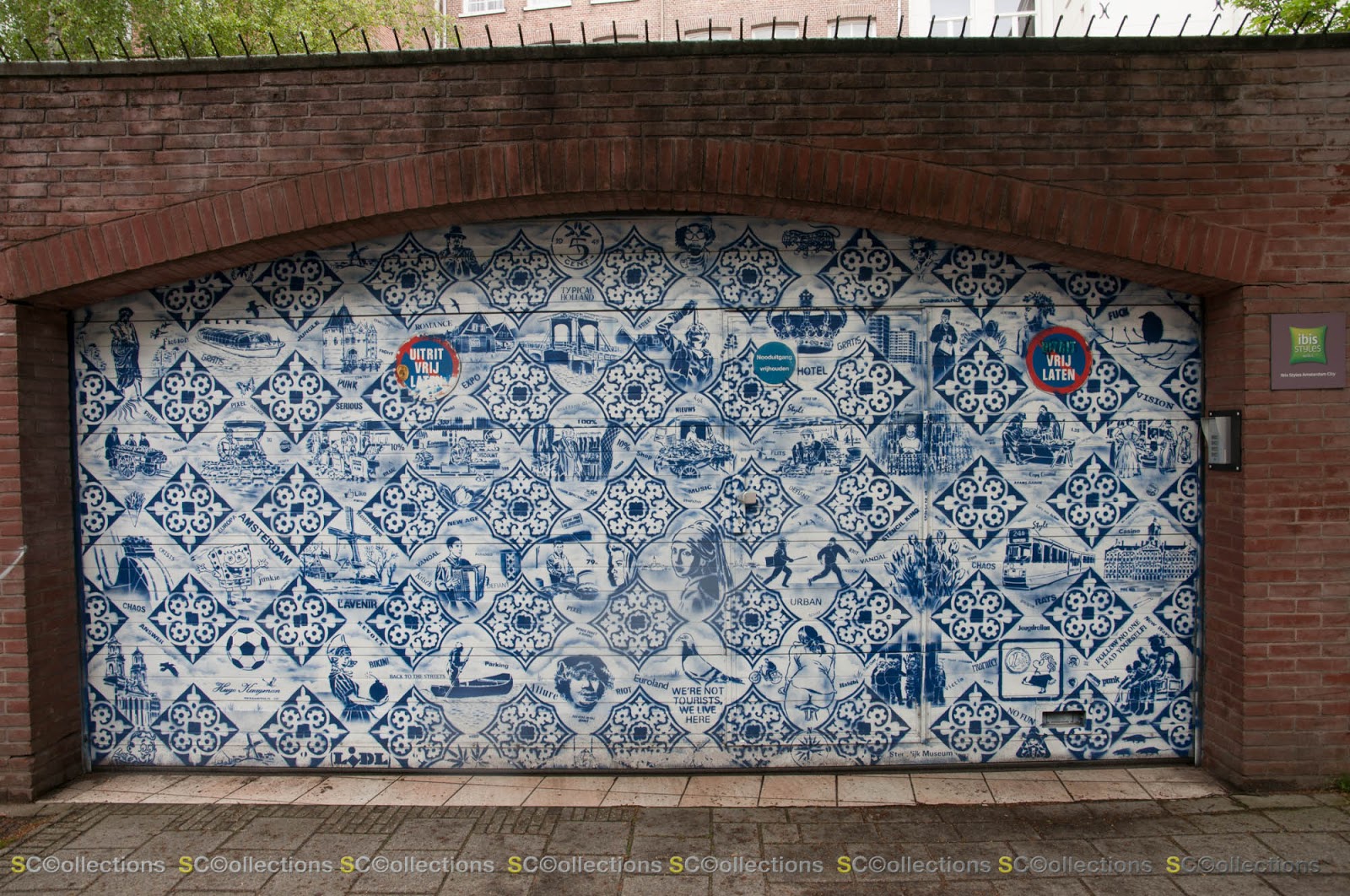 sccollections: Mural in a Dutch tile tradition.