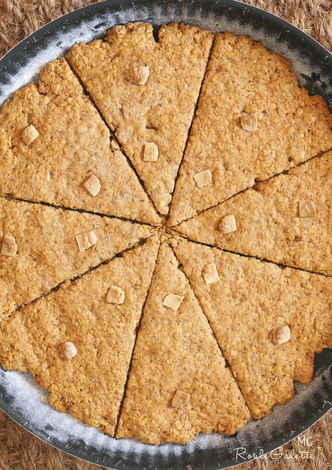Roule Galette*: Biscuit géant* All Bran© - pomme & flocons d'avoine
