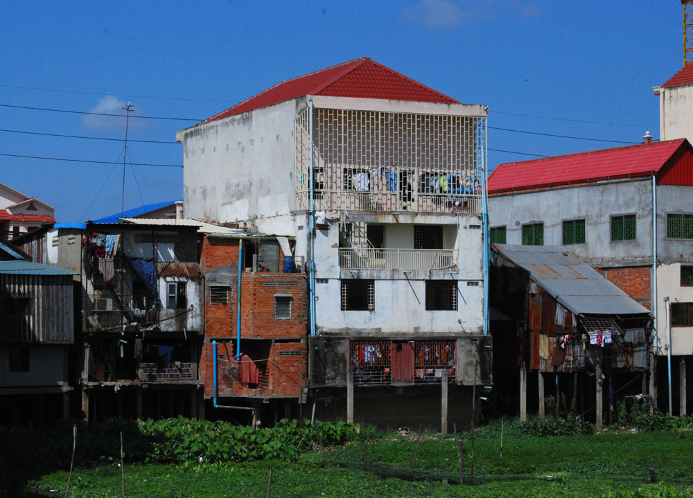 PHNOM PENH: Ramshackle Houses