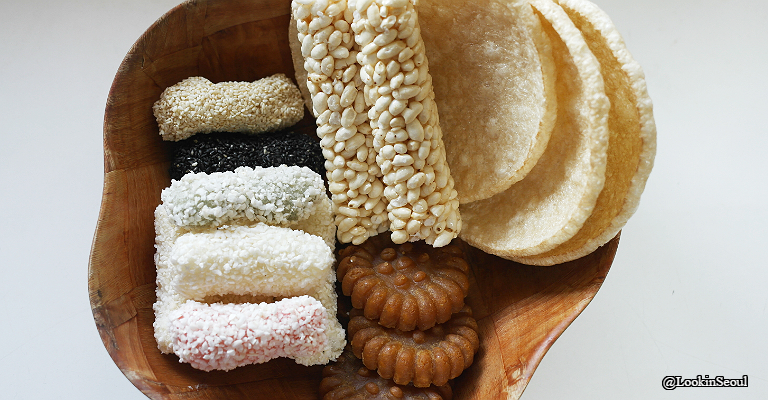 Korea traditional sweets - Yugwa, Yakgwa, Korea puffed snack - lookinSeoul