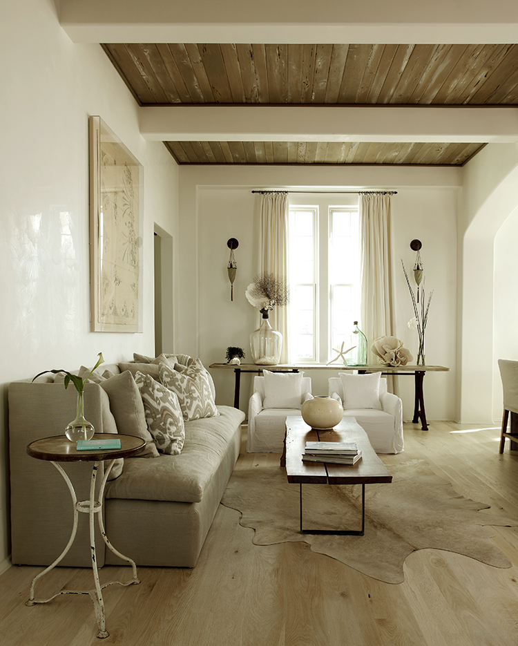 A beach retreat in Florida by Rozanne Jackson interiors