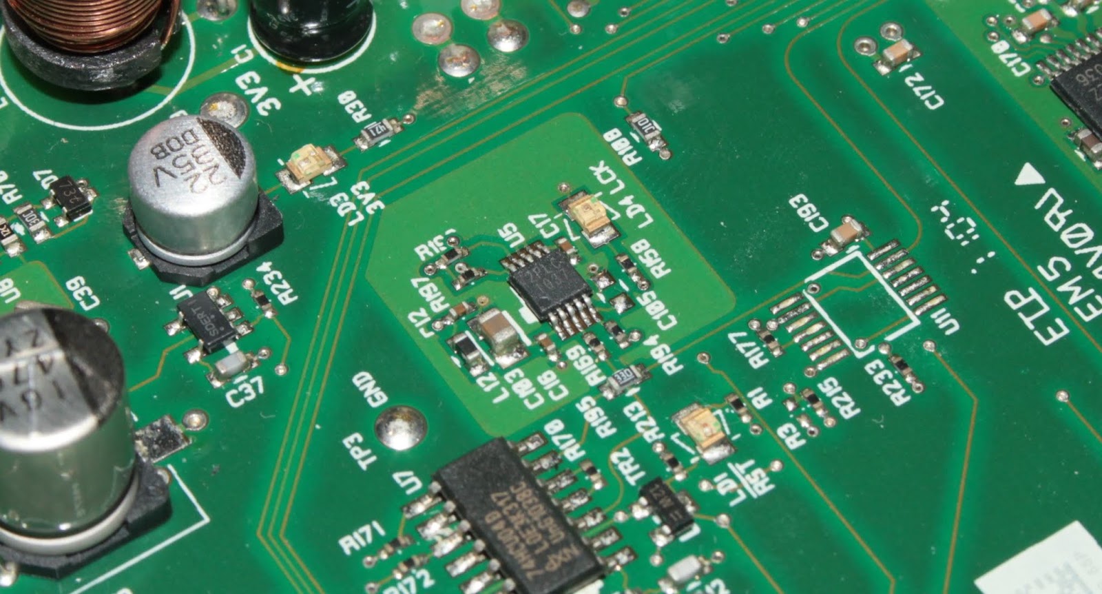 Khron's Cave: #43 Focusrite Scarlett 18i6 teardown