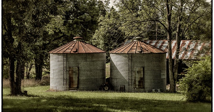 Dan Routh Photography: Old Grain Bins