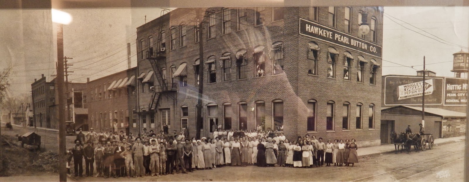 Travels of YOUNG AMERICA: Quad Cities almost to St. Louis