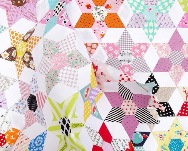 The Daisy Chain Quilt - An English Paper Piecing Project - Part 4 | Red ...