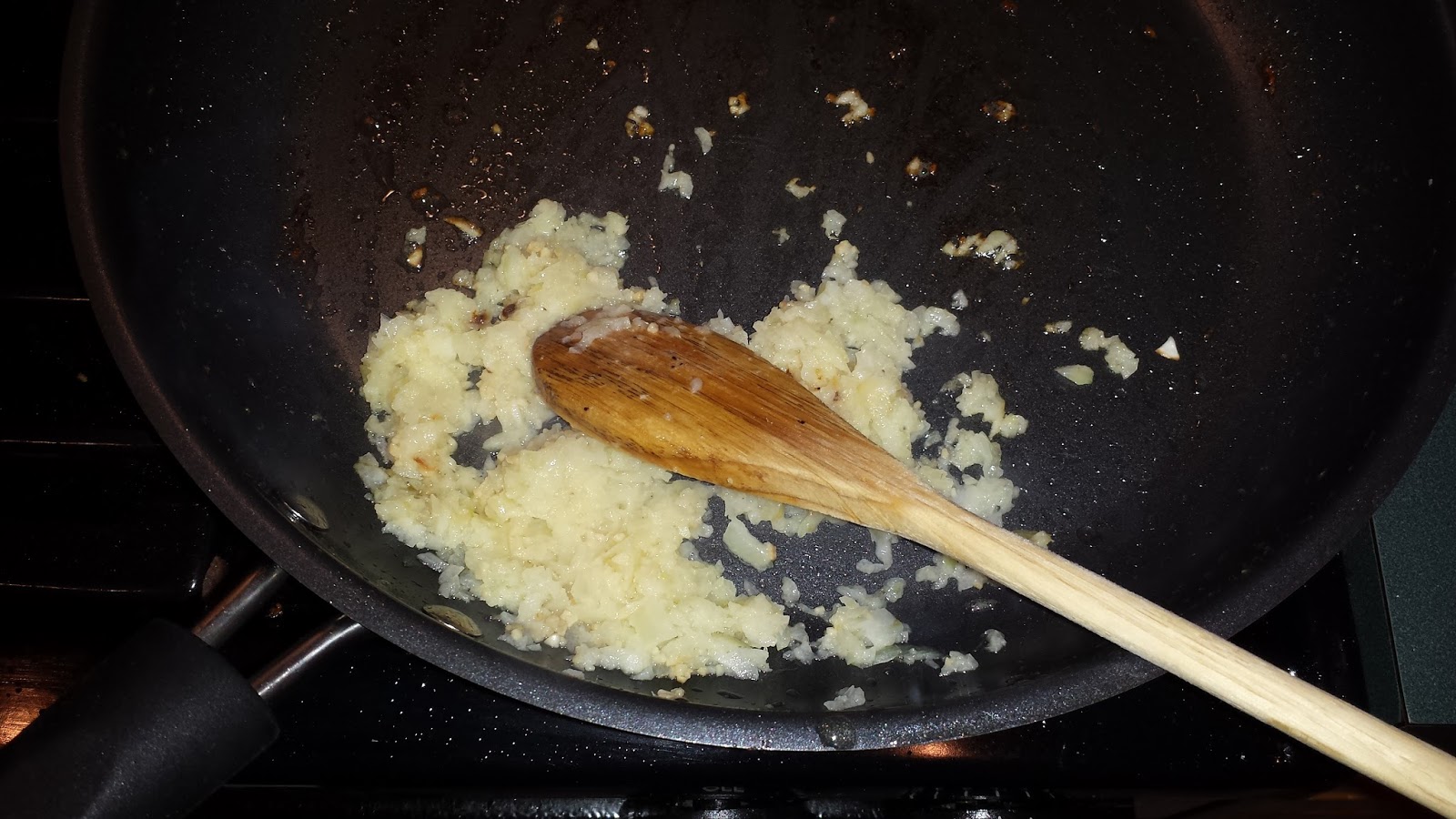 Cuisine de Michelle: Chicken Friand (Tourte au poulet et champignons)