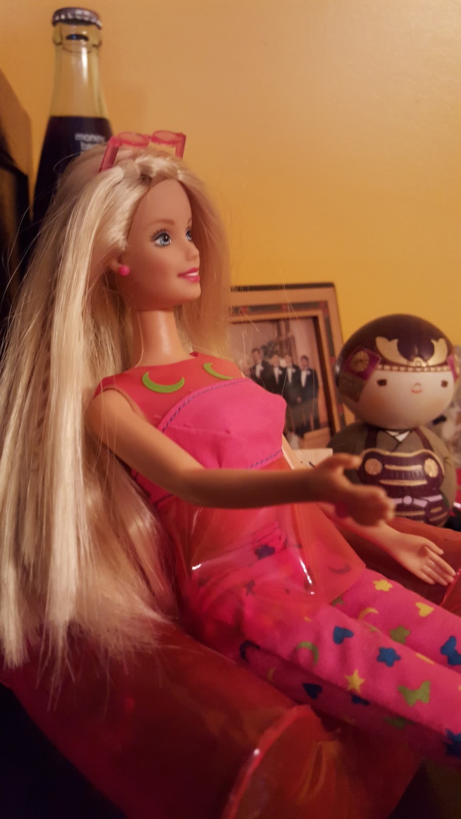 Of Dolls: Sit in Style Barbie